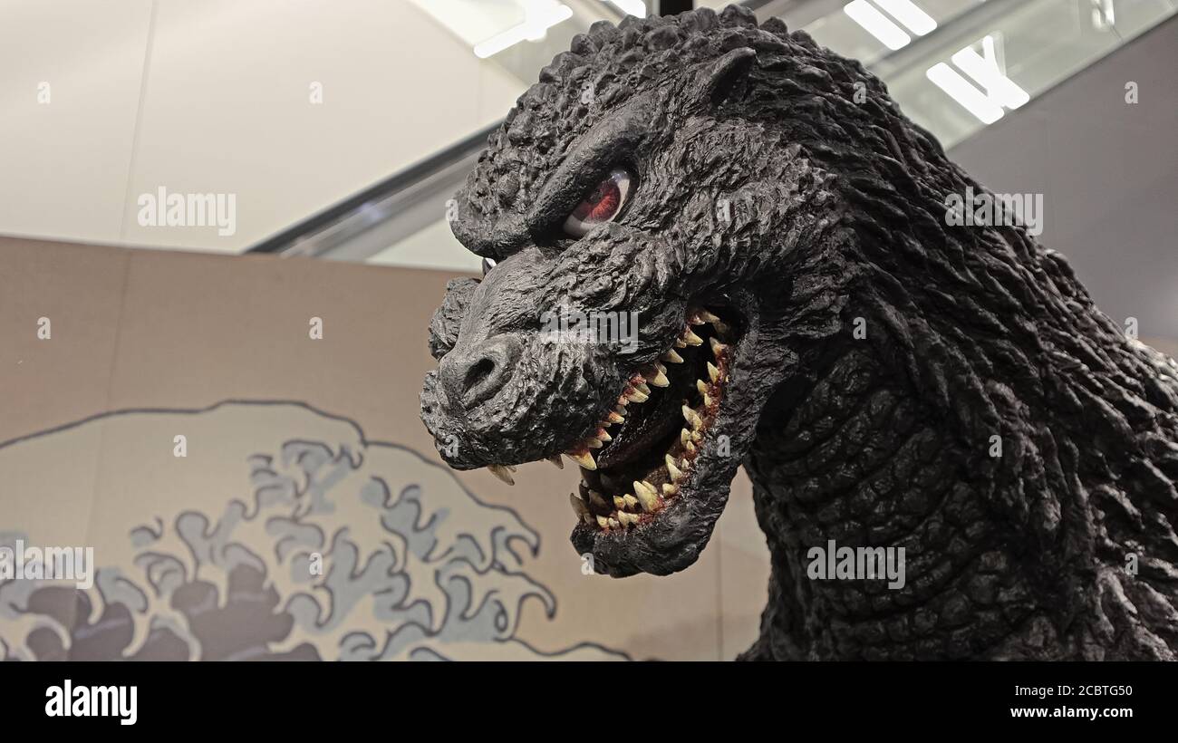A View of the Japanese version of original Godzilla statue in Links ...