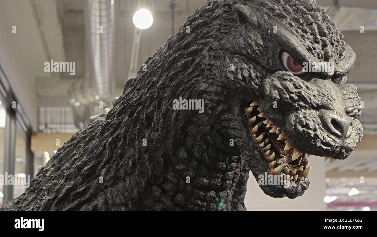 A View of the Japanese version of original Godzilla statue in Links ...