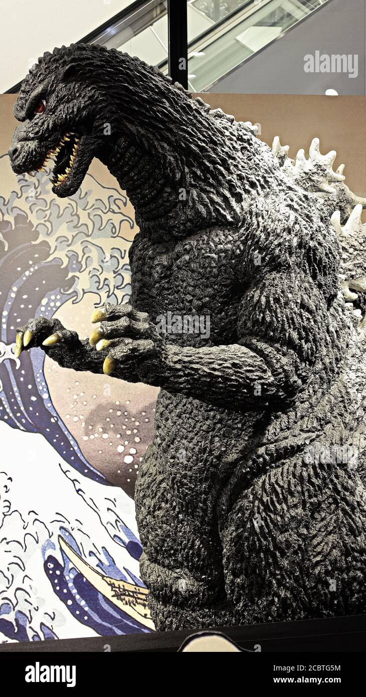 A View of the Japanese version of original Godzilla statue in Links ...
