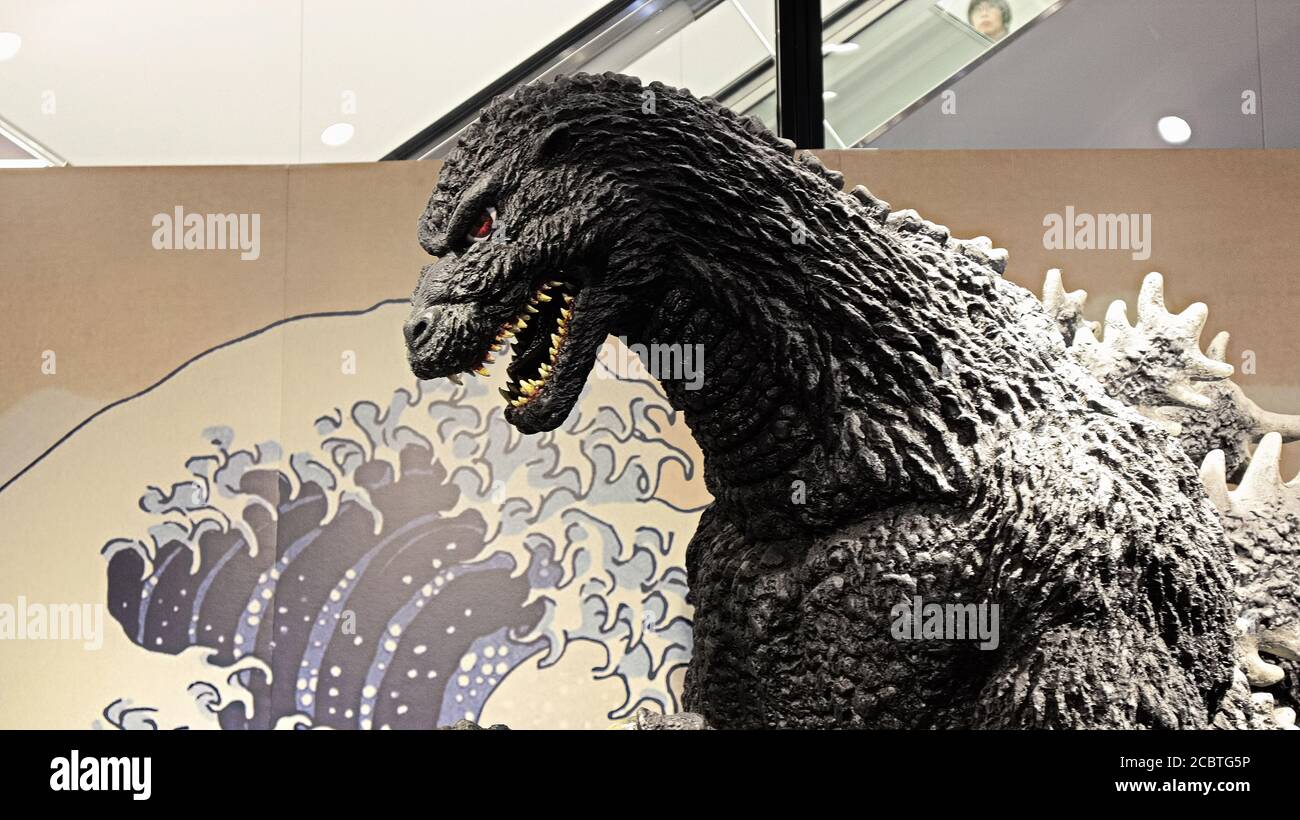 A View of the Japanese version of original Godzilla statue in Links ...