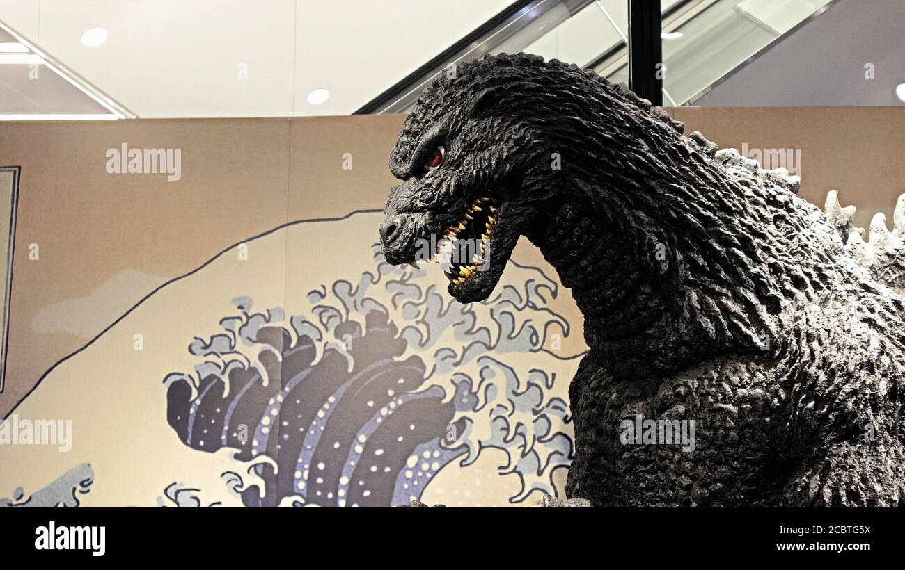 A View of the Japanese version of original Godzilla statue in Links ...