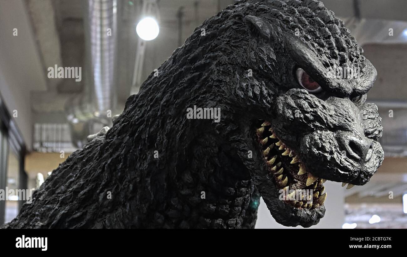 A View of the Japanese version of original Godzilla statue in Links ...