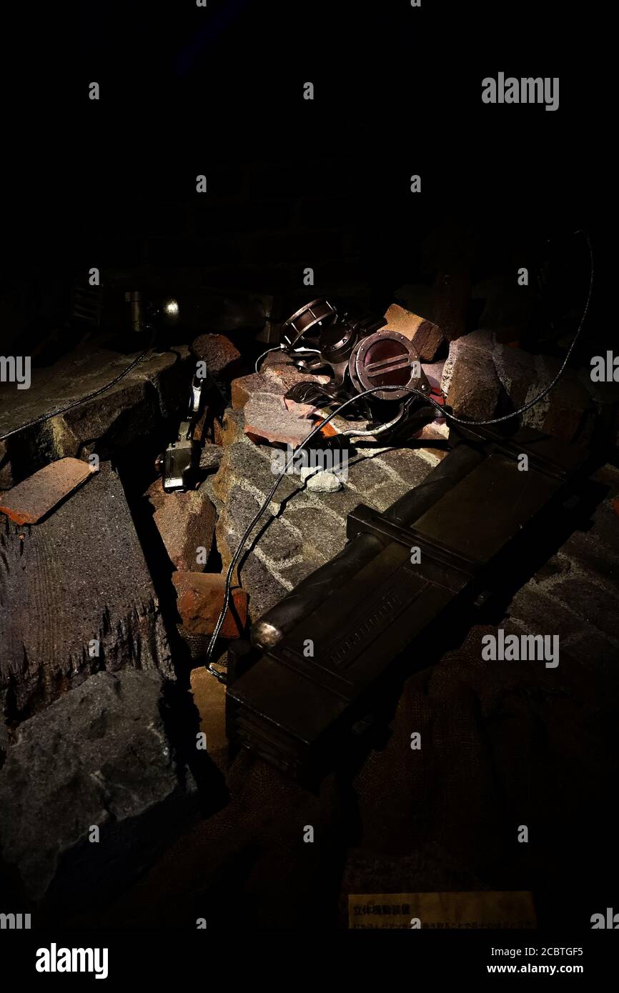 Exhibits of Raikan appearing in Attack on Titan / Shingeki no kyojin ...