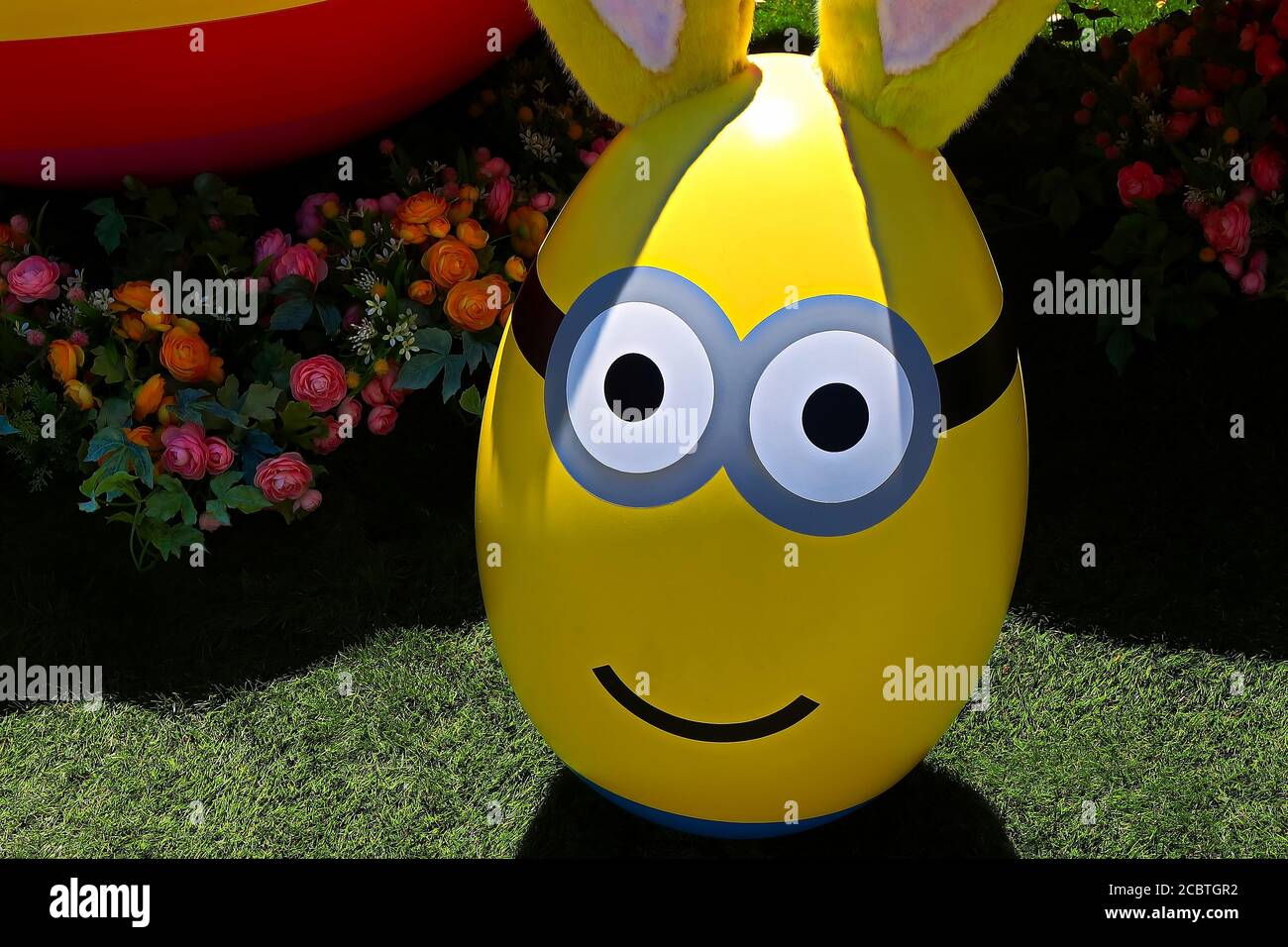 Statue of HAPPY MINION in Universal Studios Japan.Minions are character ...
