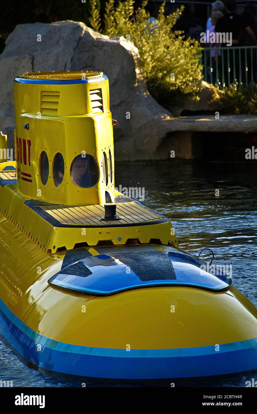 Finding nemo submarine voyage hi-res stock photography and images - Alamy