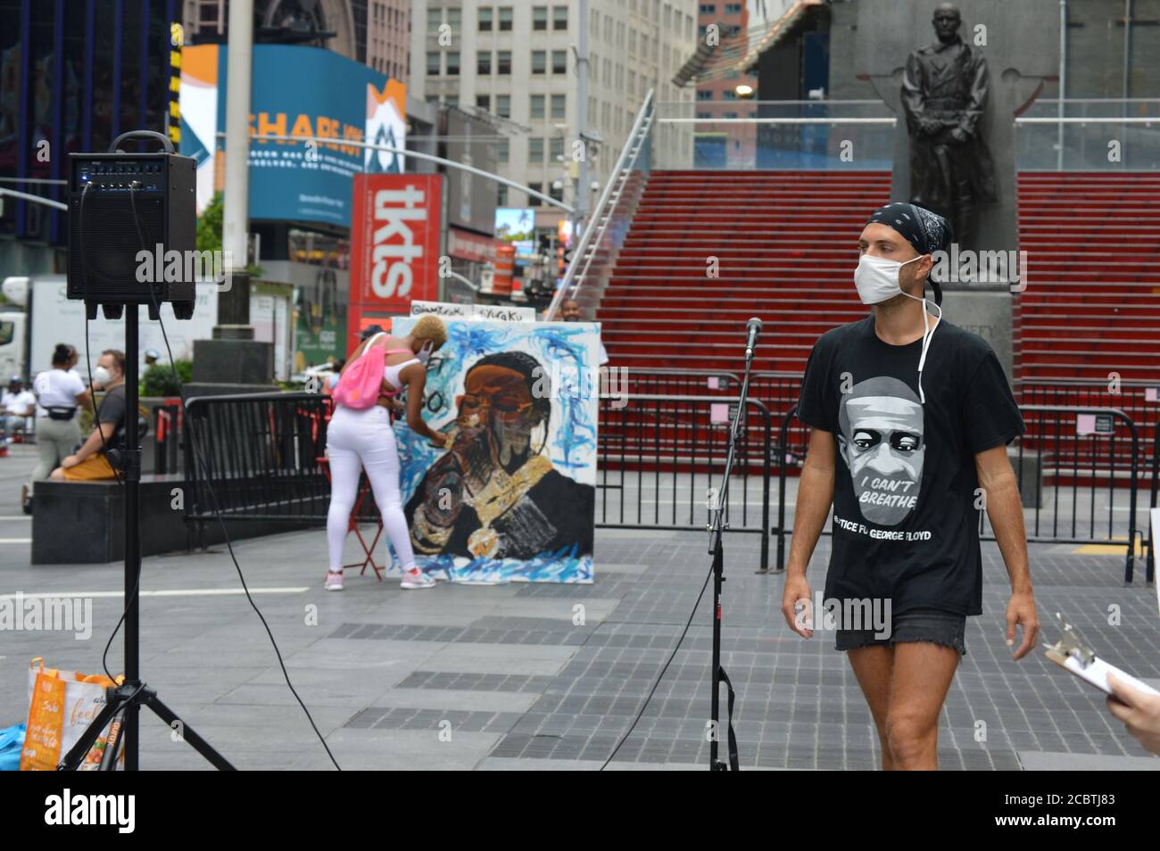 New York City, United States. 16th Aug, 2020. A woman is seen drawing ...