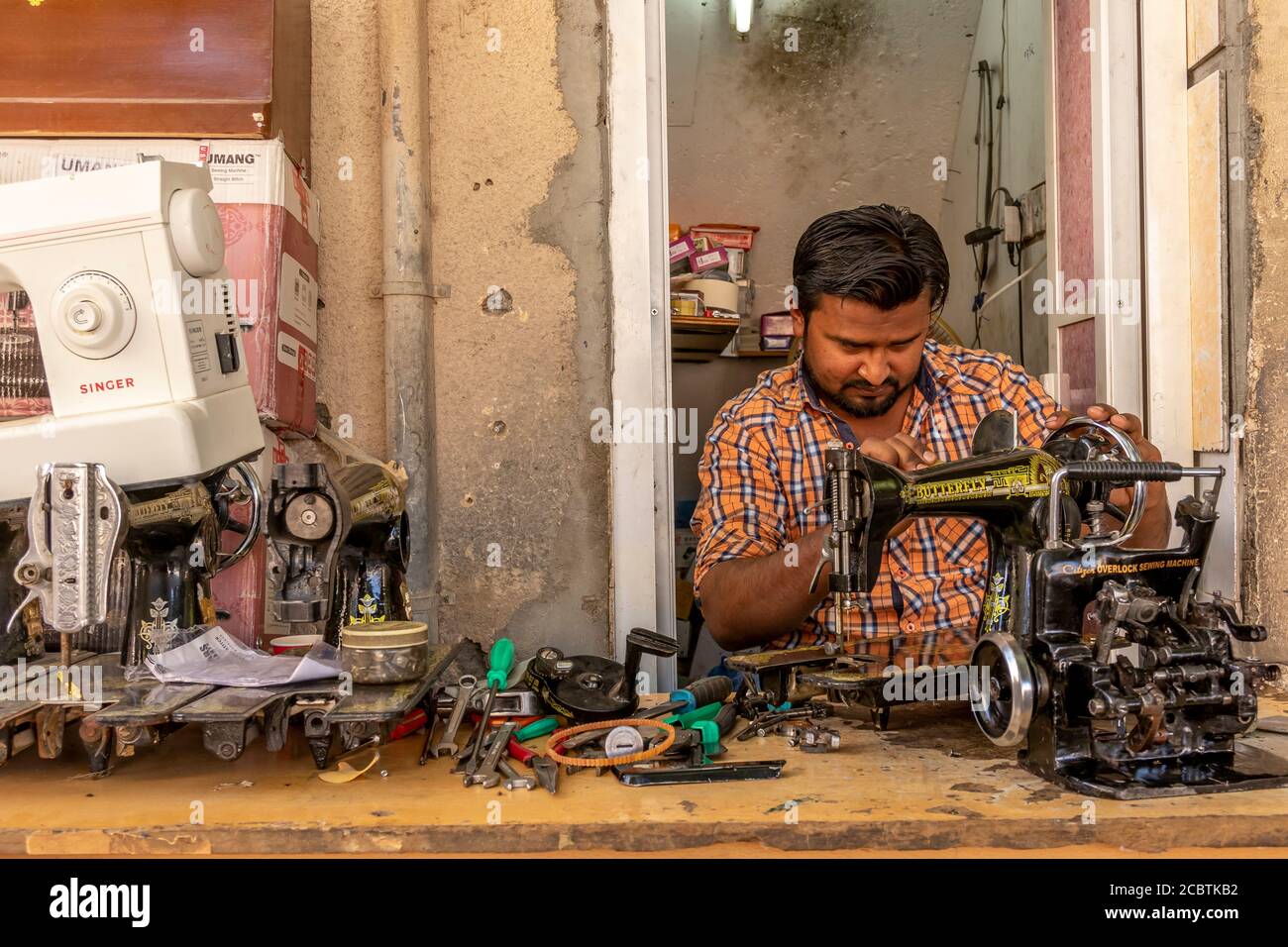 Indian tailoring hi-res stock photography and images - Alamy