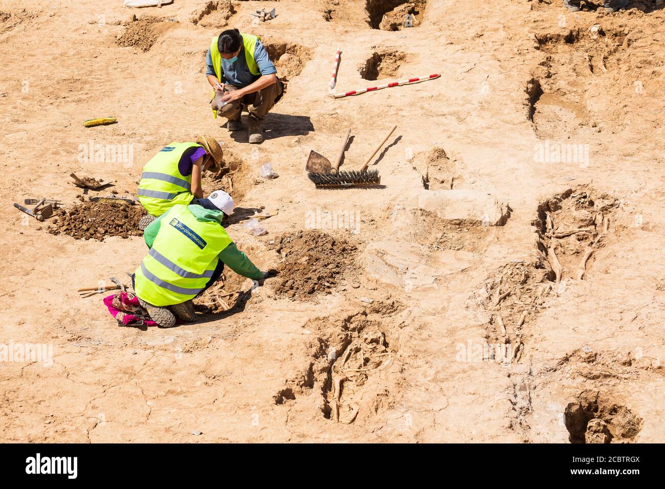 Archaeological site of Visigothic tombs in the works of the A-12 ...