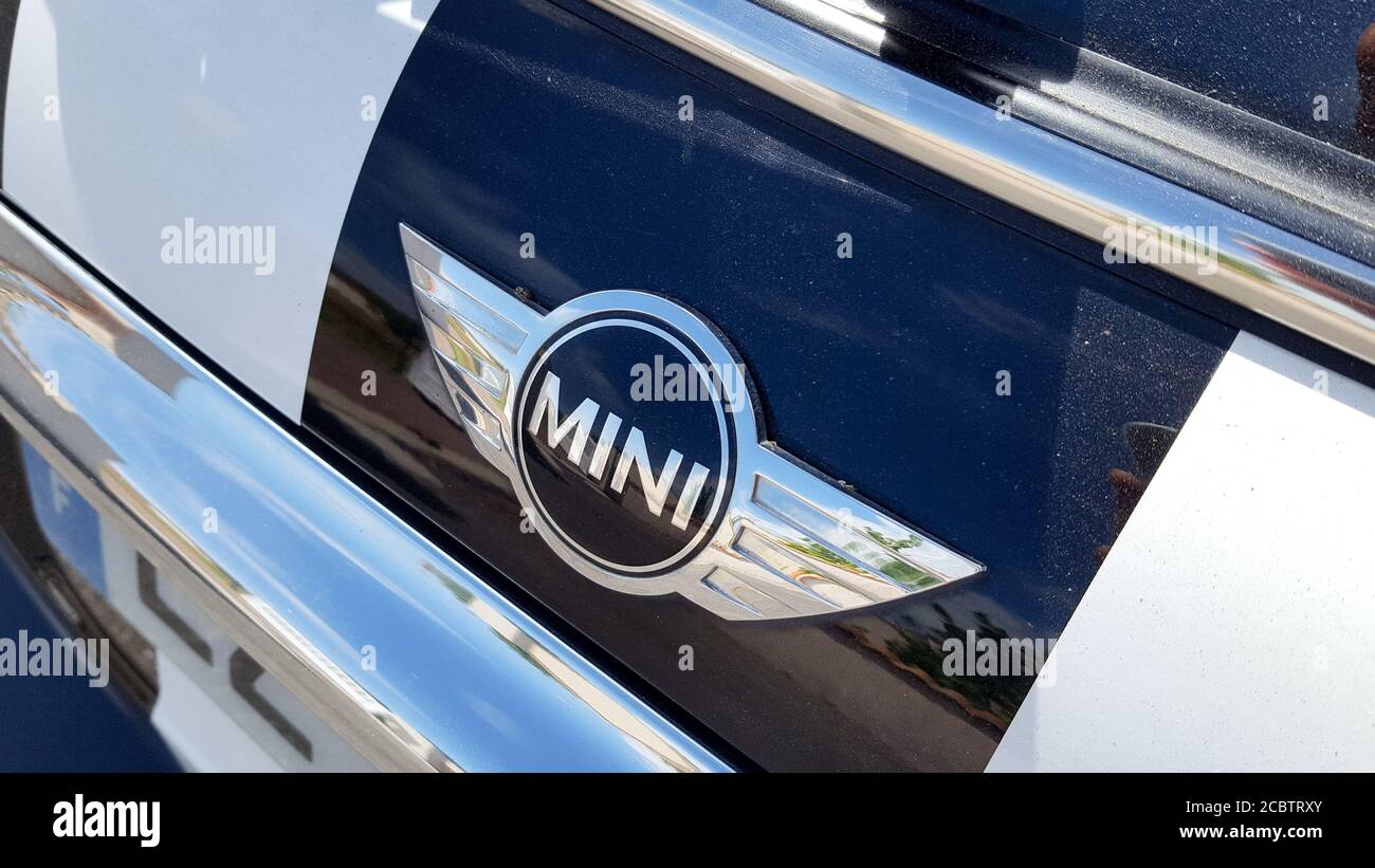 Bordeaux , Aquitaine / France - 08 10 2020 : Mini cooper car logo on ...