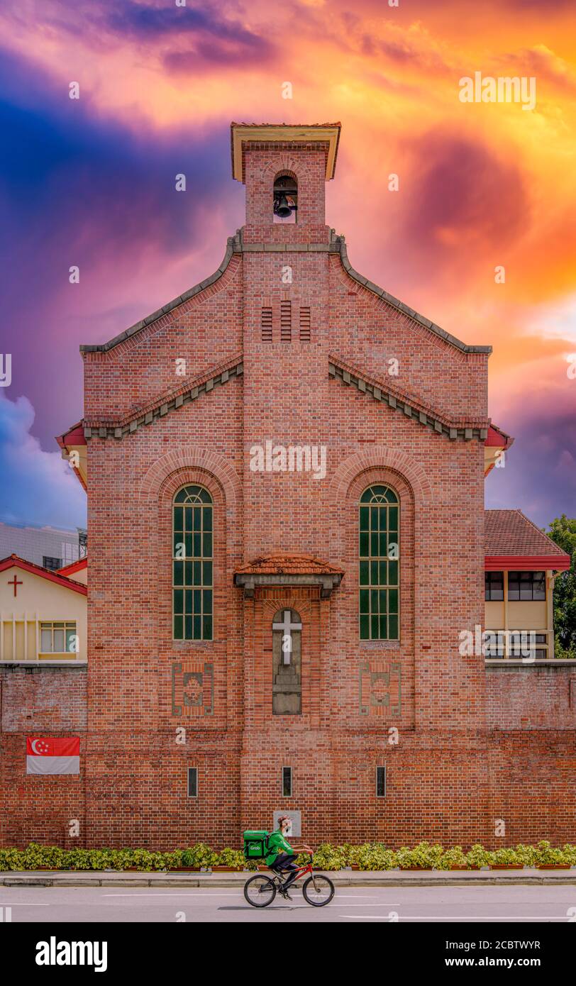 Iconic architectural landmarks and heritage in modern city-state of ...