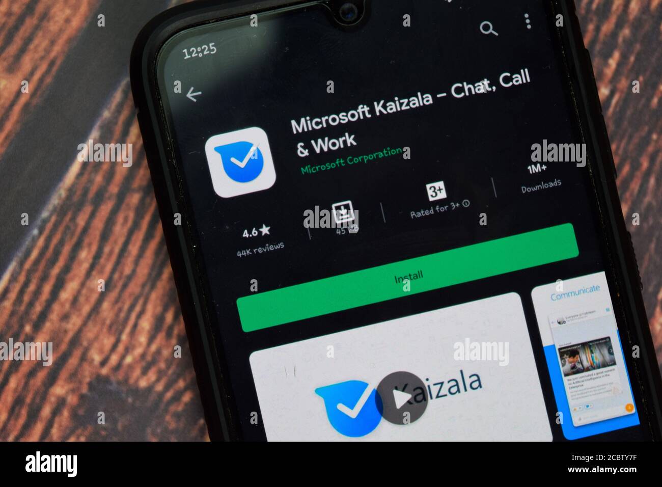 Microsoft Kaizala dev app with magnifying on Smartphone screen ...