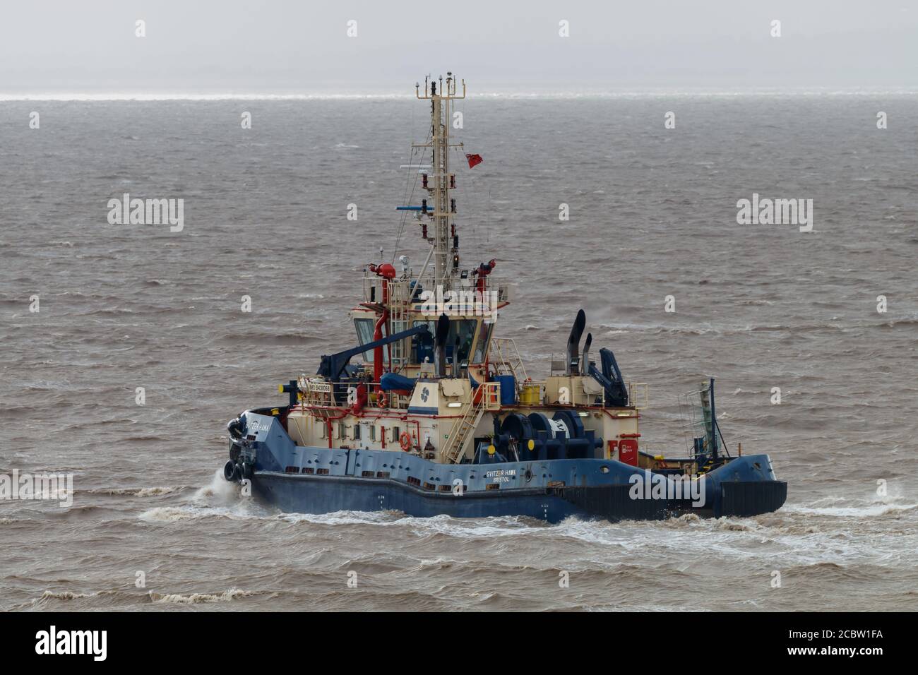 Tug heading out to Manon to bring her into Portbury docks Stock Photo ...