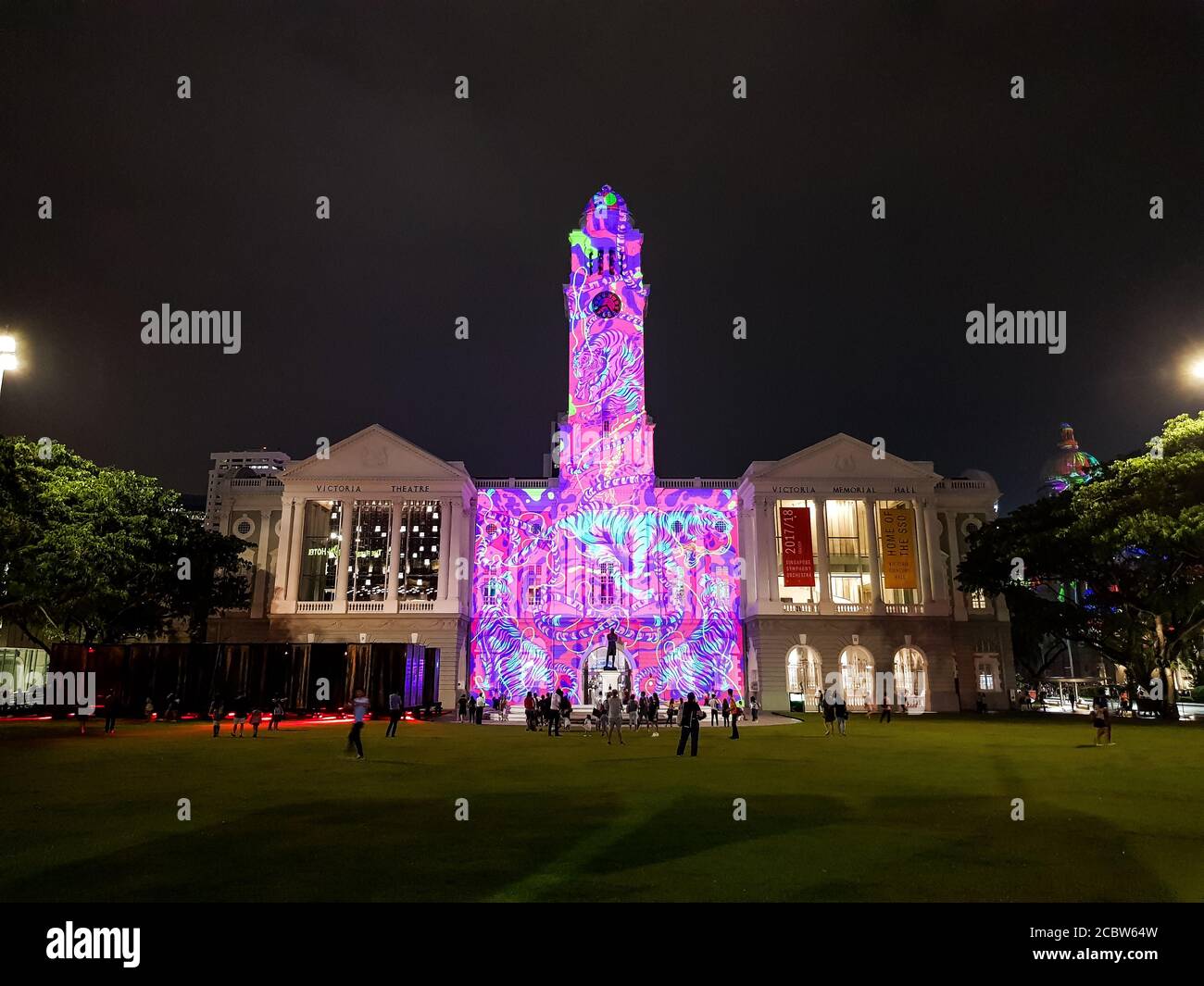 Light to Night Festival in Singapore at the Singapore National Gallery ...