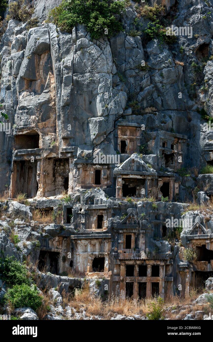 Rock cliff tombs hi-res stock photography and images - Alamy