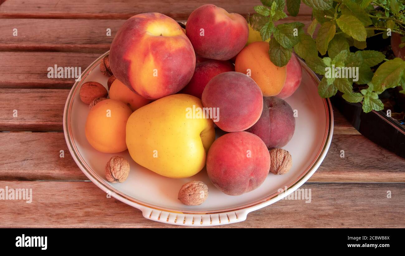 Fresh fruits with mint Stock Photo - Alamy