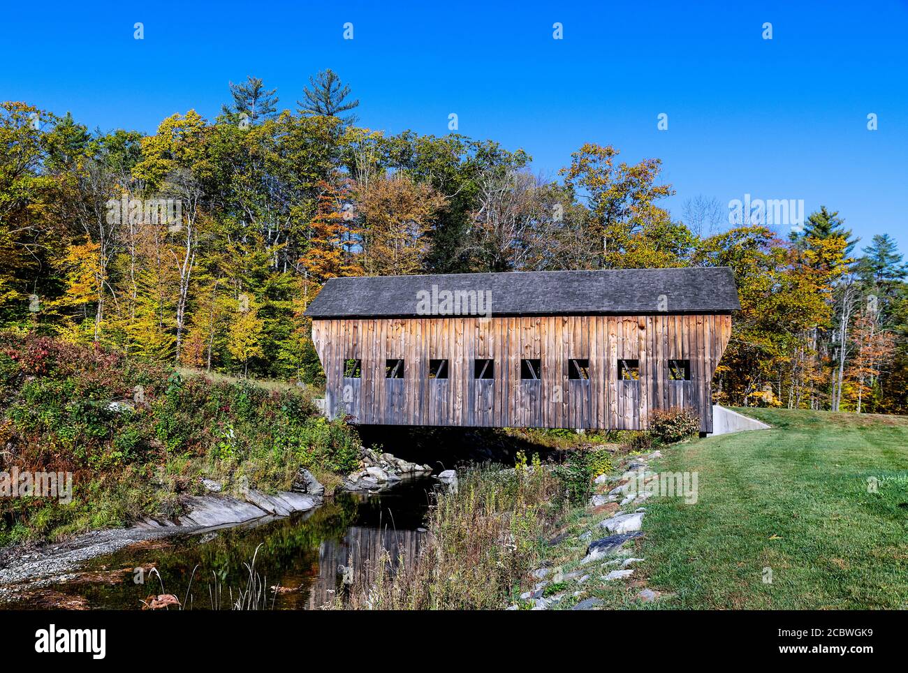 Rustic covered bridge, Reading, Vermont, USA Stock Photo - Alamy