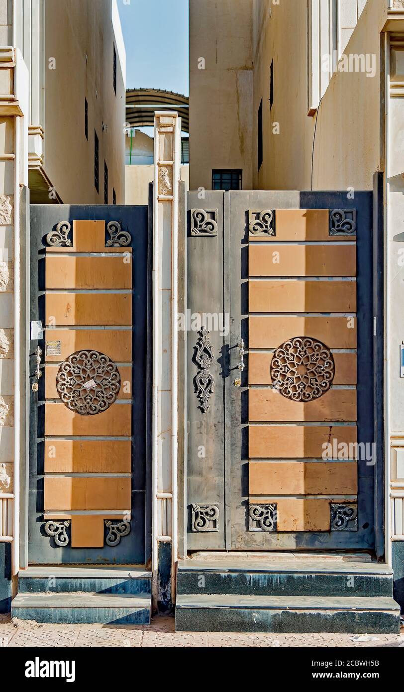 Saudi Arabian doors Stock Photo - Alamy