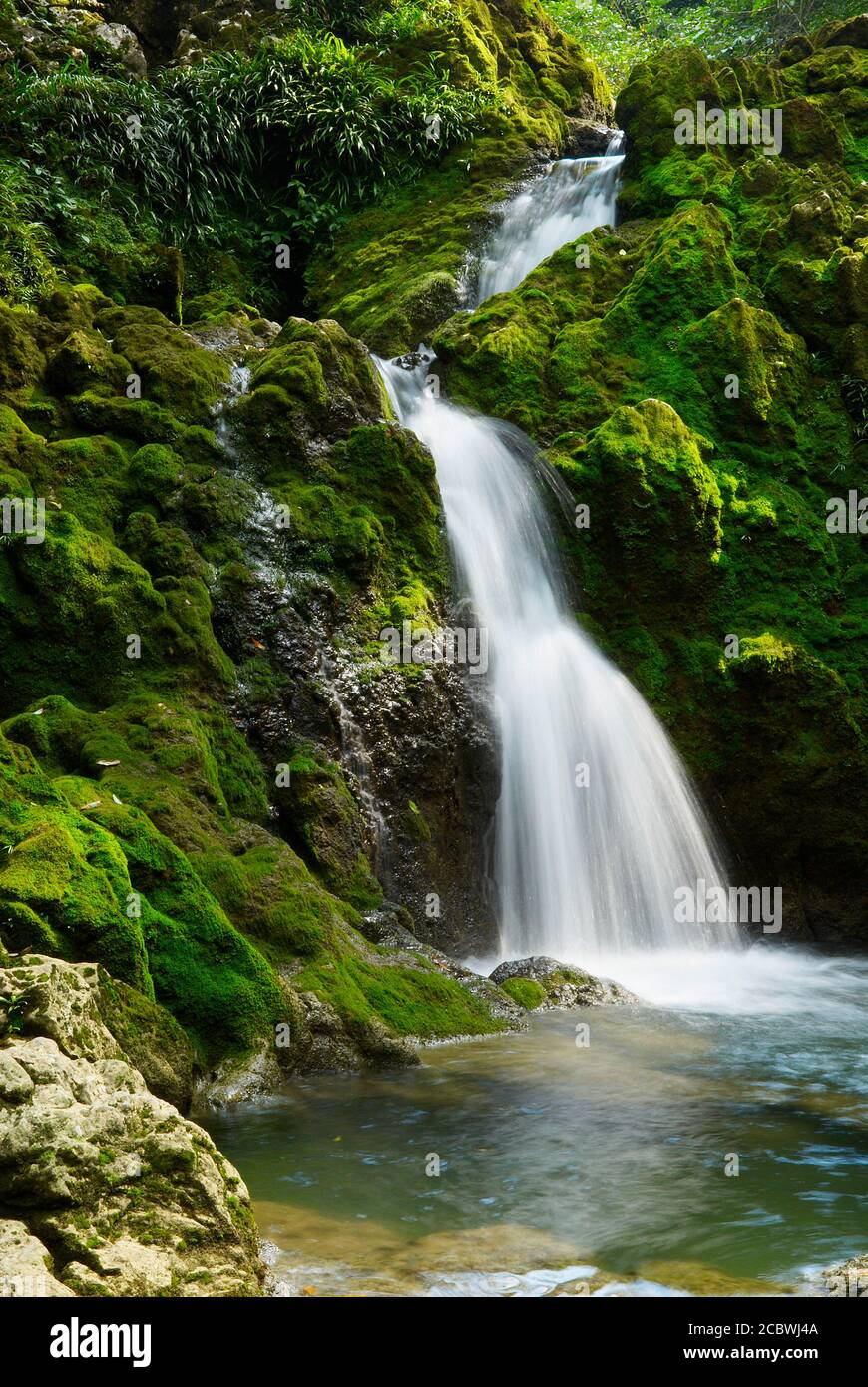 Xiaoqikong waterfall hi-res stock photography and images - Alamy