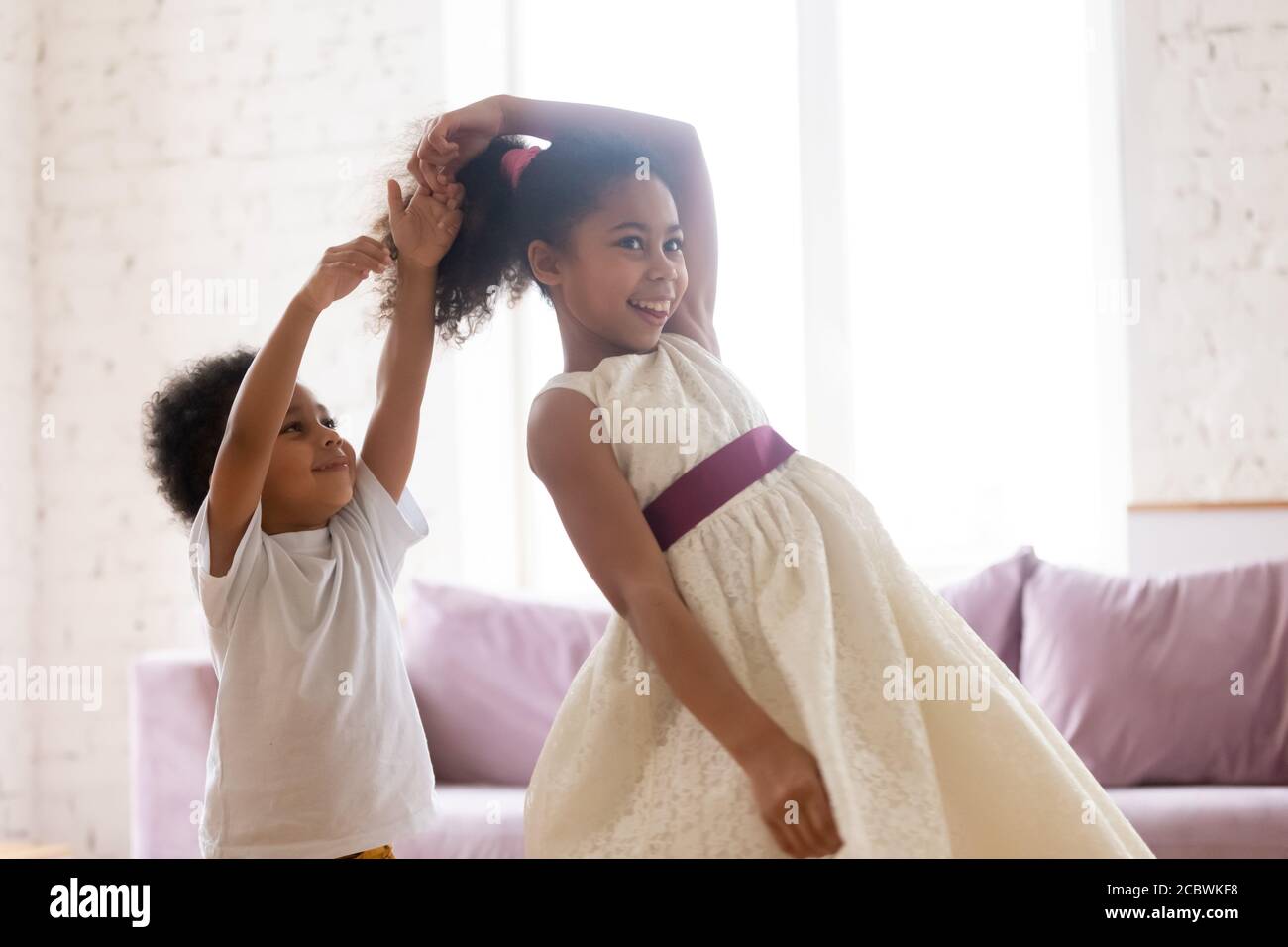 Elder sister younger brother hi-res stock photography and images - Alamy