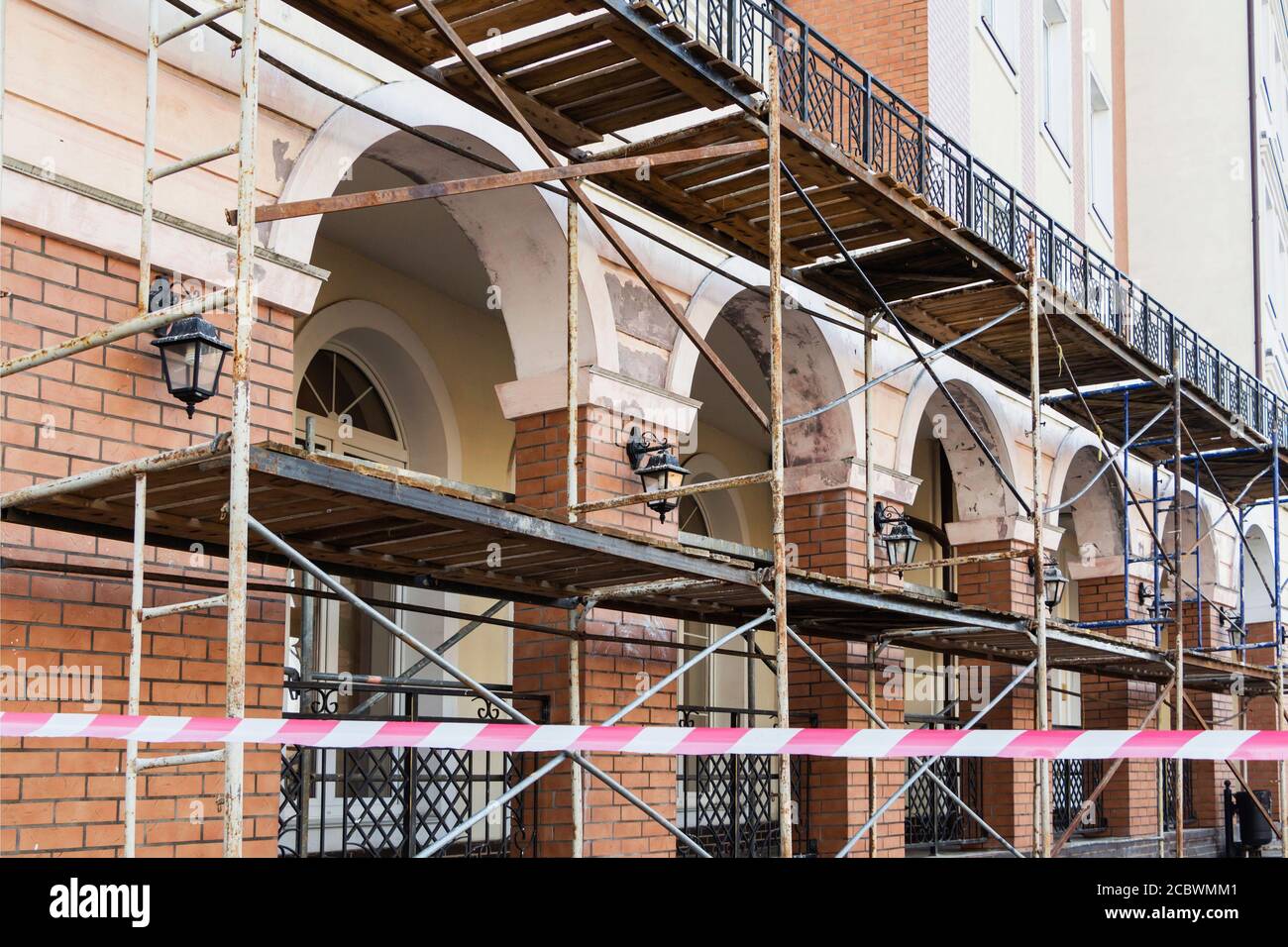Old building during restoration hi-res stock photography and images - Alamy