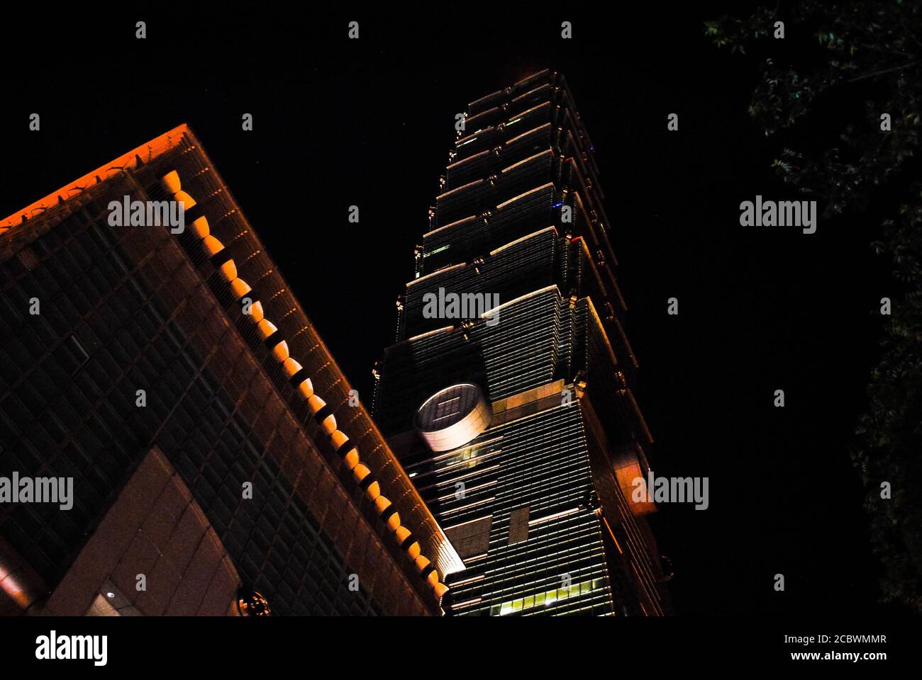 Taipei 101 building night view hi-res stock photography and images - Alamy