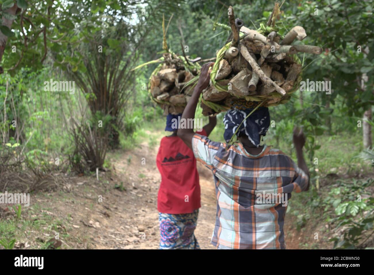 An congolease black man standing with baber Stock Photo - Alamy