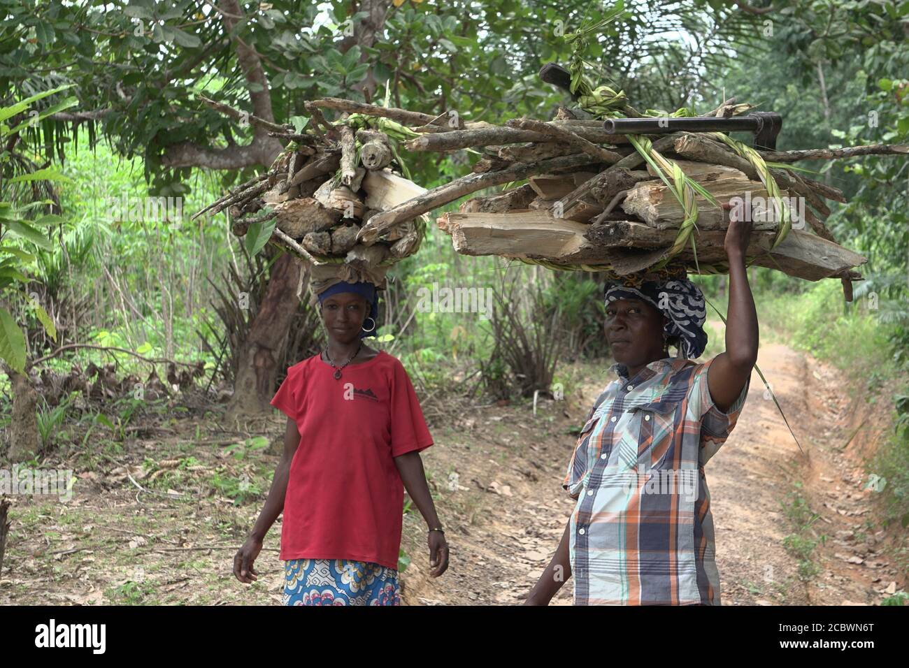 An congolease black man standing with baber Stock Photo - Alamy