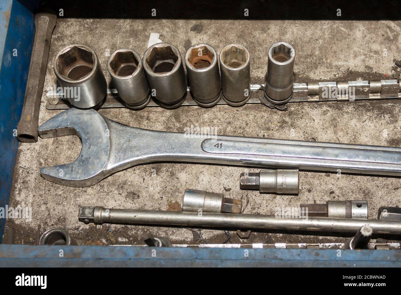 box with old and dirty, rusty keys,spanner Stock Photo - Alamy