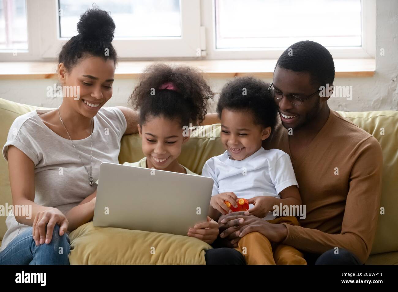 African family laughing hi-res stock photography and images - Alamy