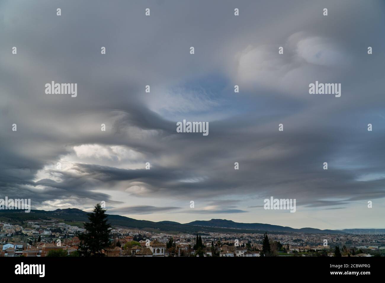 Unusual interesting cloud sky hi-res stock photography and images - Alamy