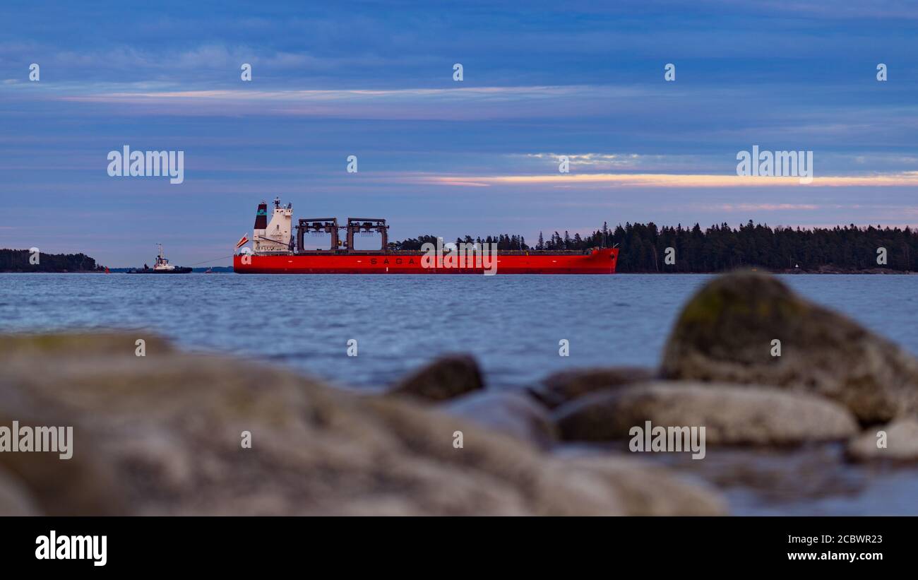 Open hatch general cargo hi-res stock photography and images - Alamy