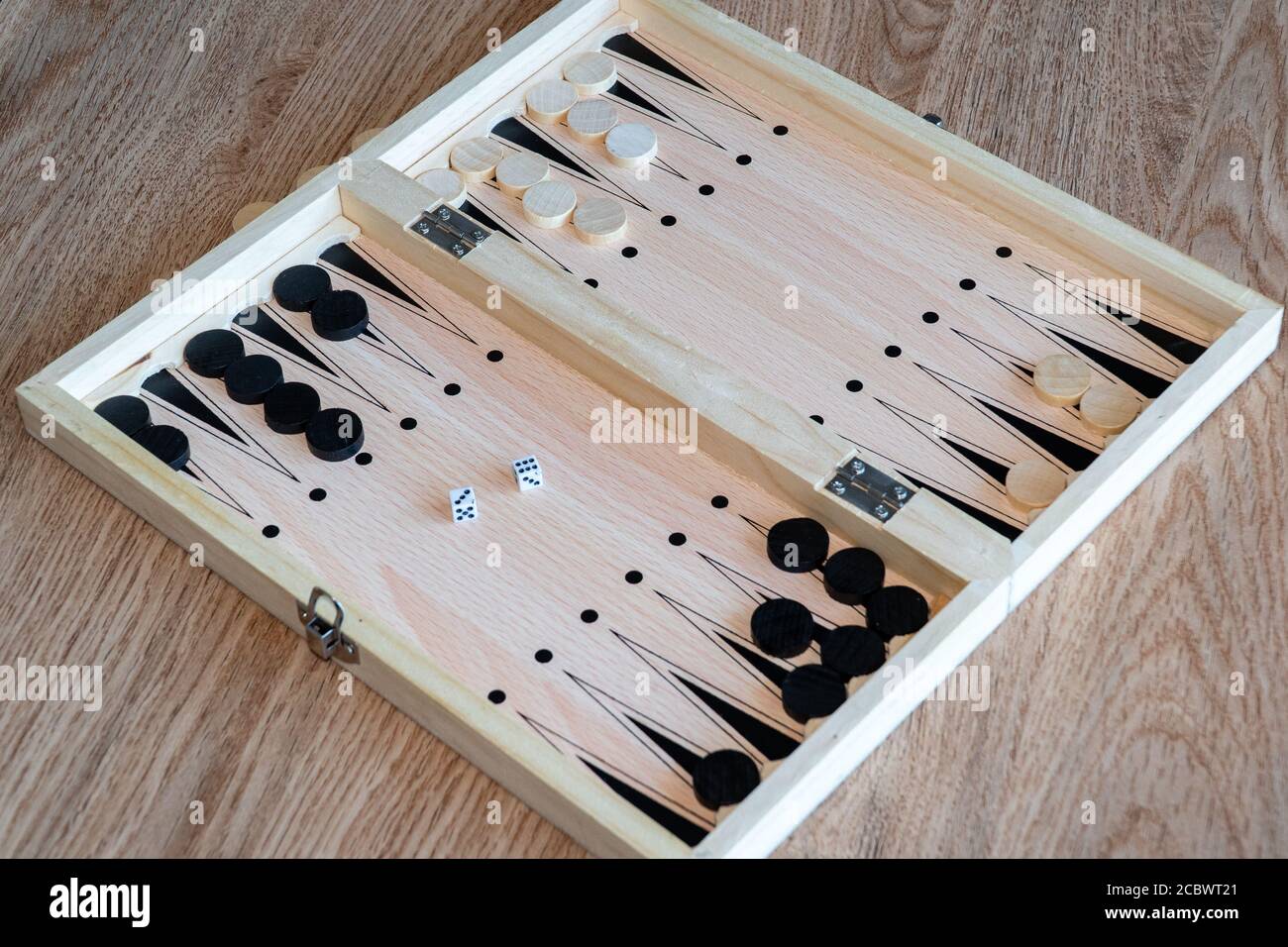 Backgammon Board Game. Wooden backgammon board Stock Photo - Alamy