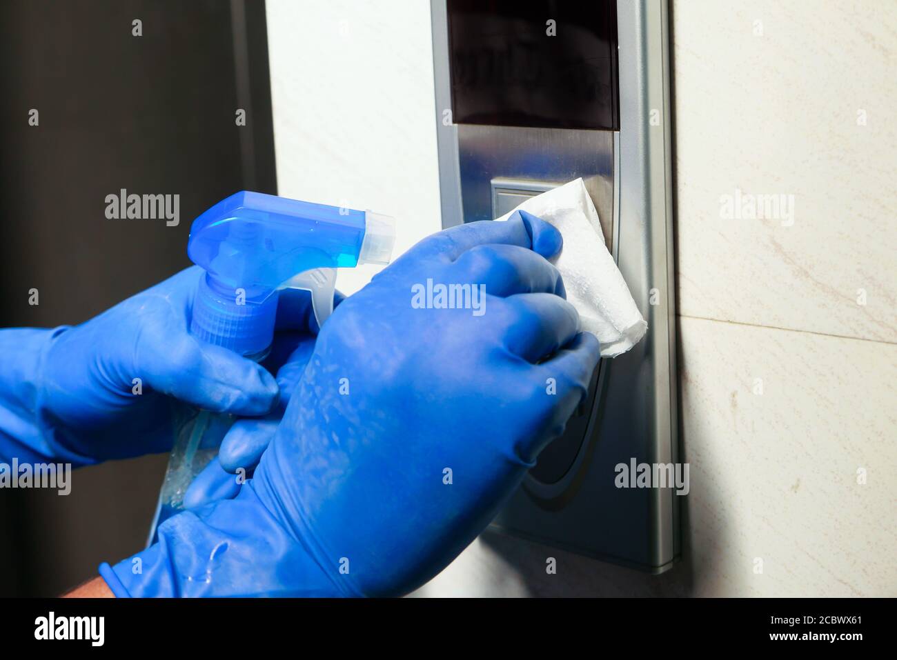 Elevator buttons hand hi-res stock photography and images - Alamy