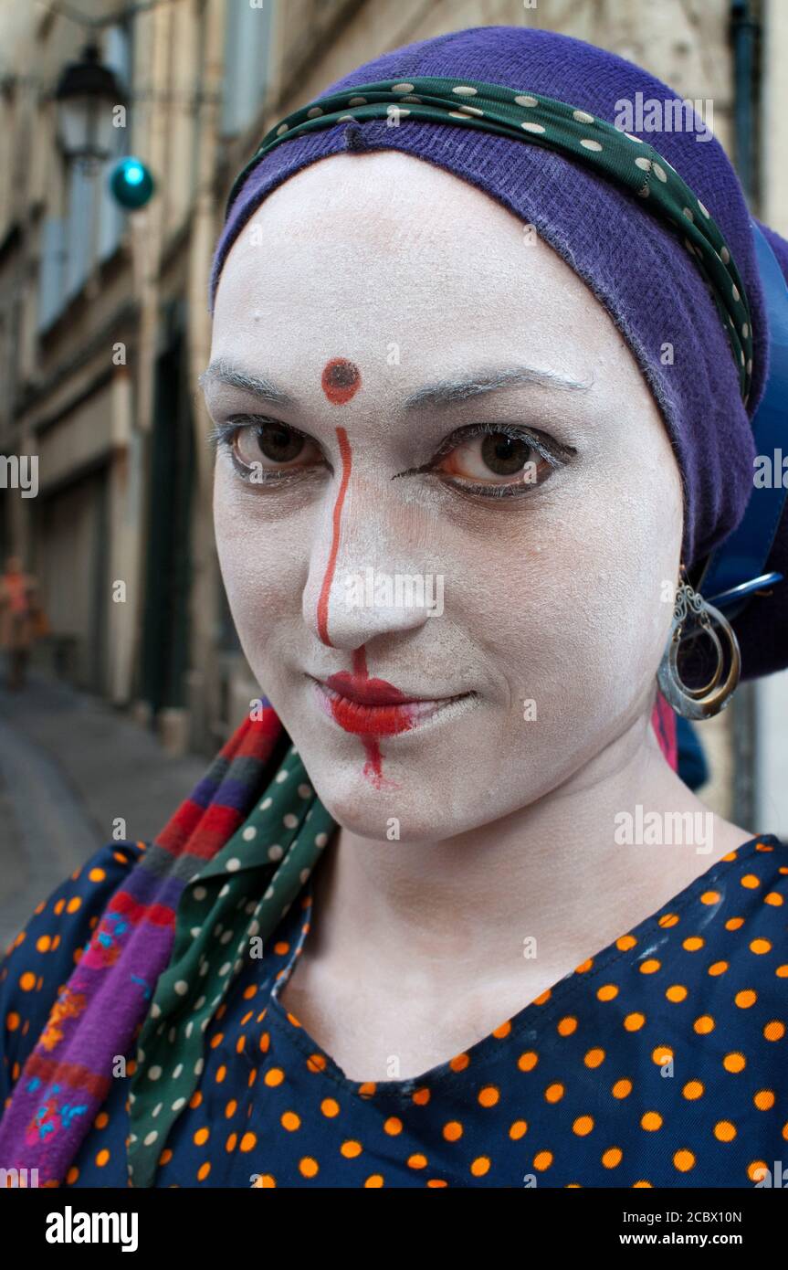 Women dressed as clowns hi-res stock photography and images - Alamy