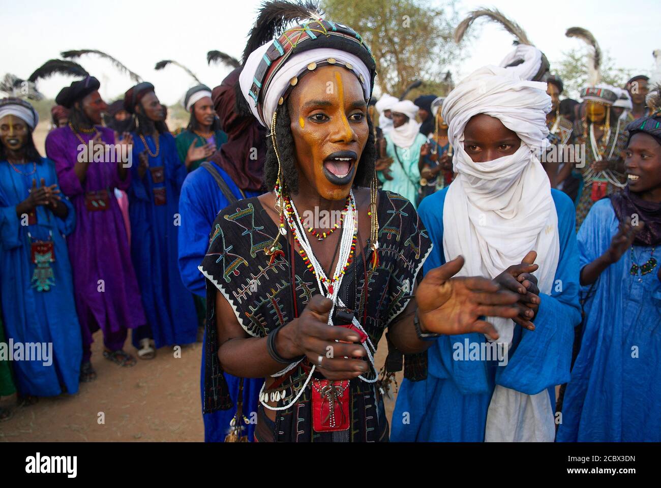 Niger. A Wodaabe-Bororo man with his face painted for the annual ...