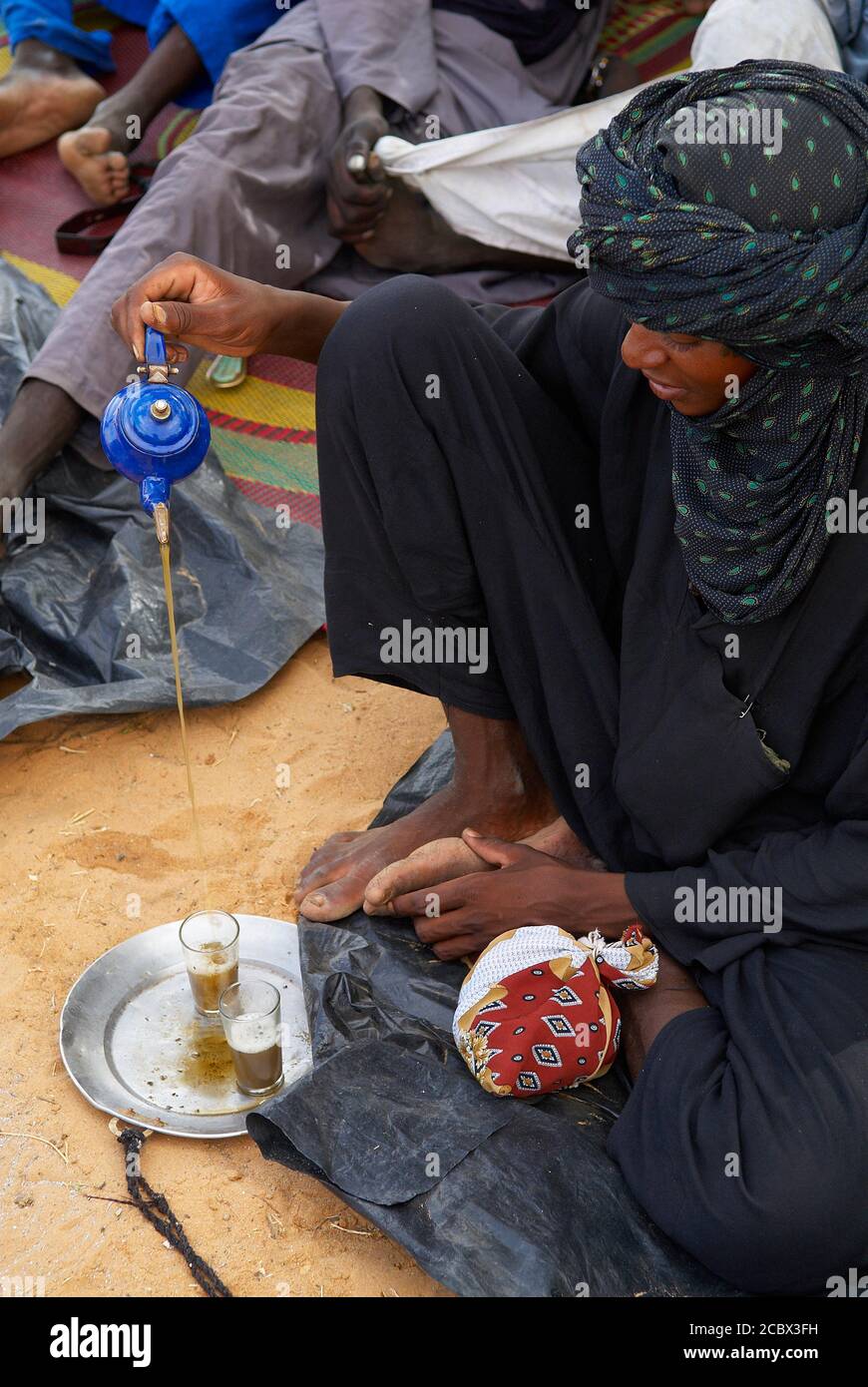 Tuareg tea ceremony hi-res stock photography and images - Alamy