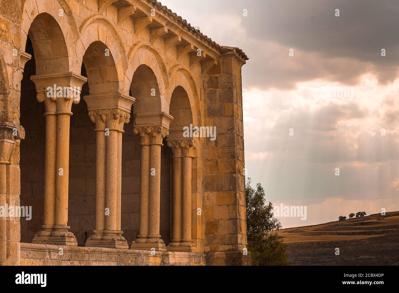 Spanish romanesque sculpture hi-res stock photography and images - Alamy