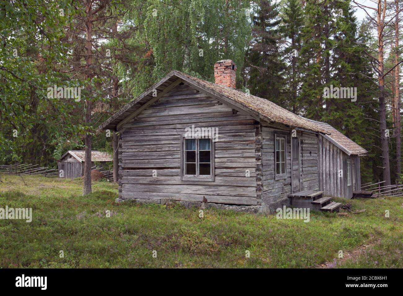 Wooden warehouses, storehouse, farmhouse far out in rural country ...