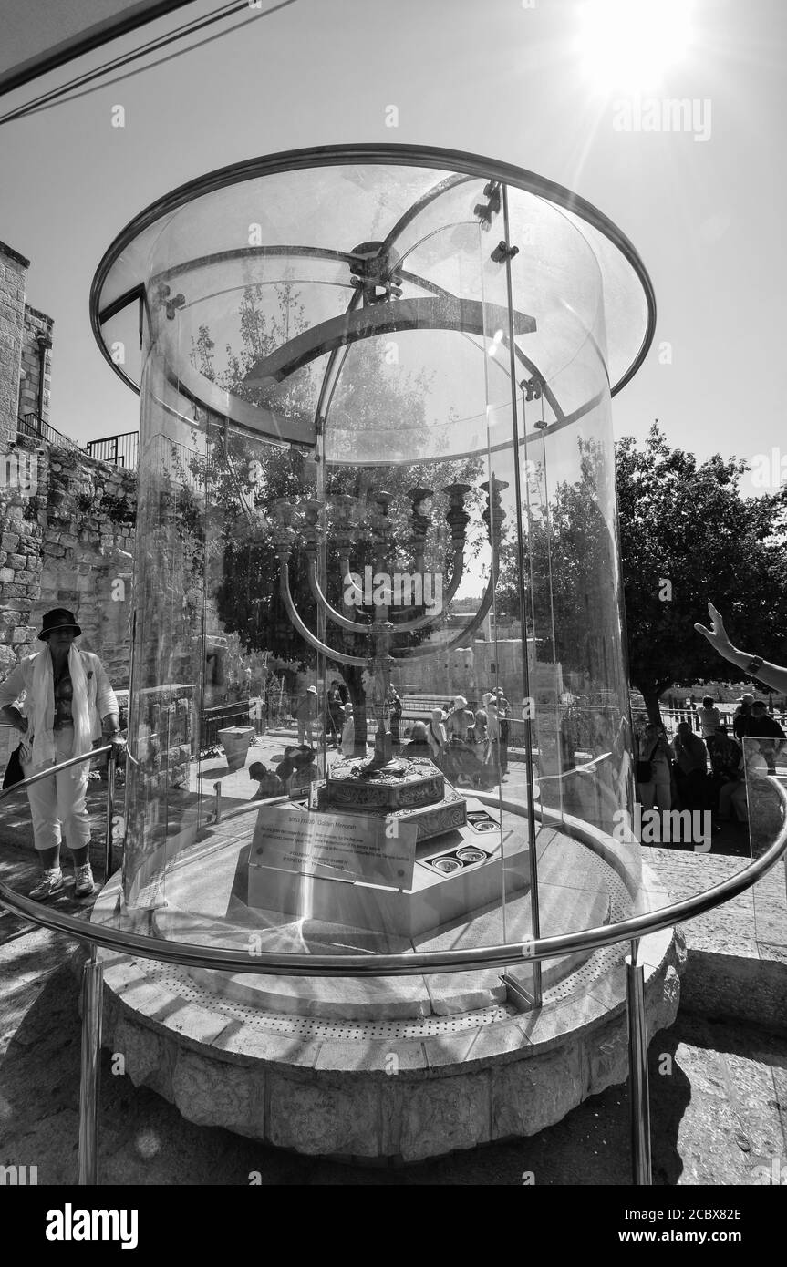Jerusalem damascus gate Black and White Stock Photos & Images - Alamy