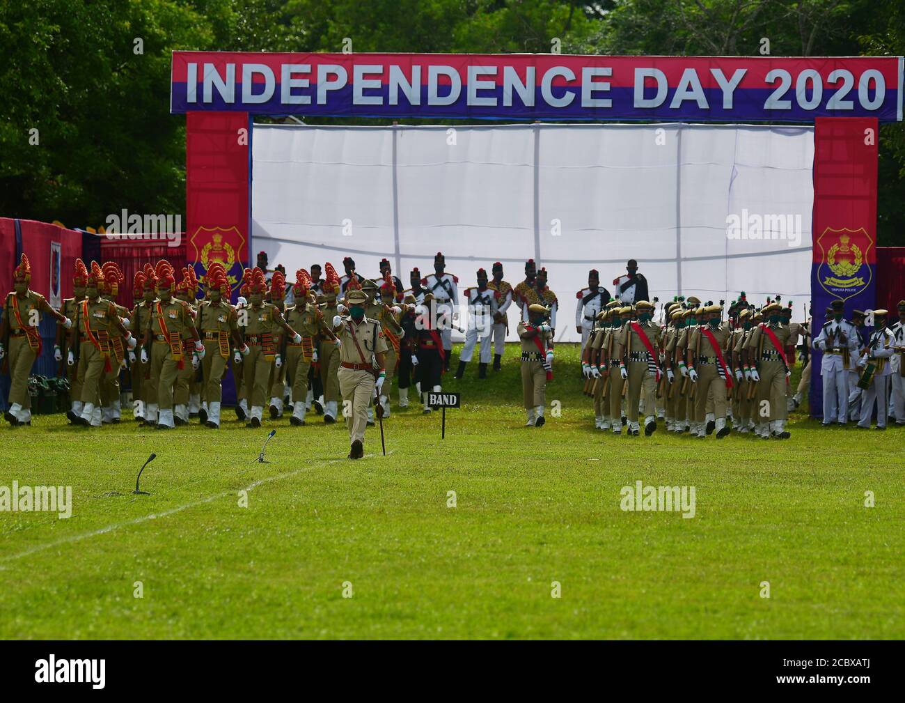 Police and other paramilitary personnel parade during the Independence ...