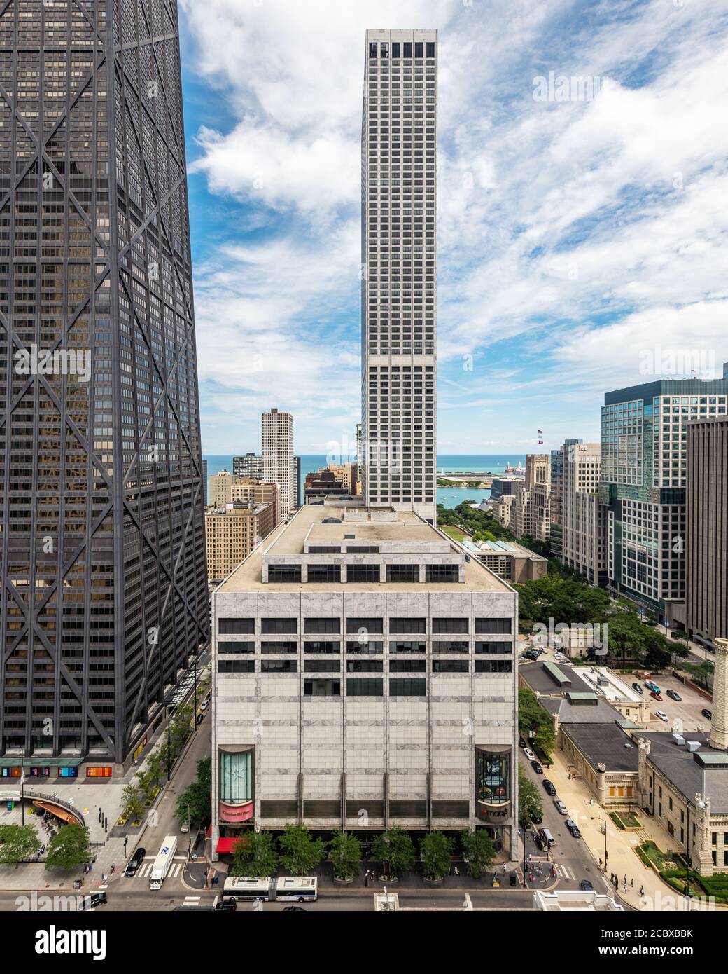 Water Tower Place designed by Edward Dart Stock Photo - Alamy