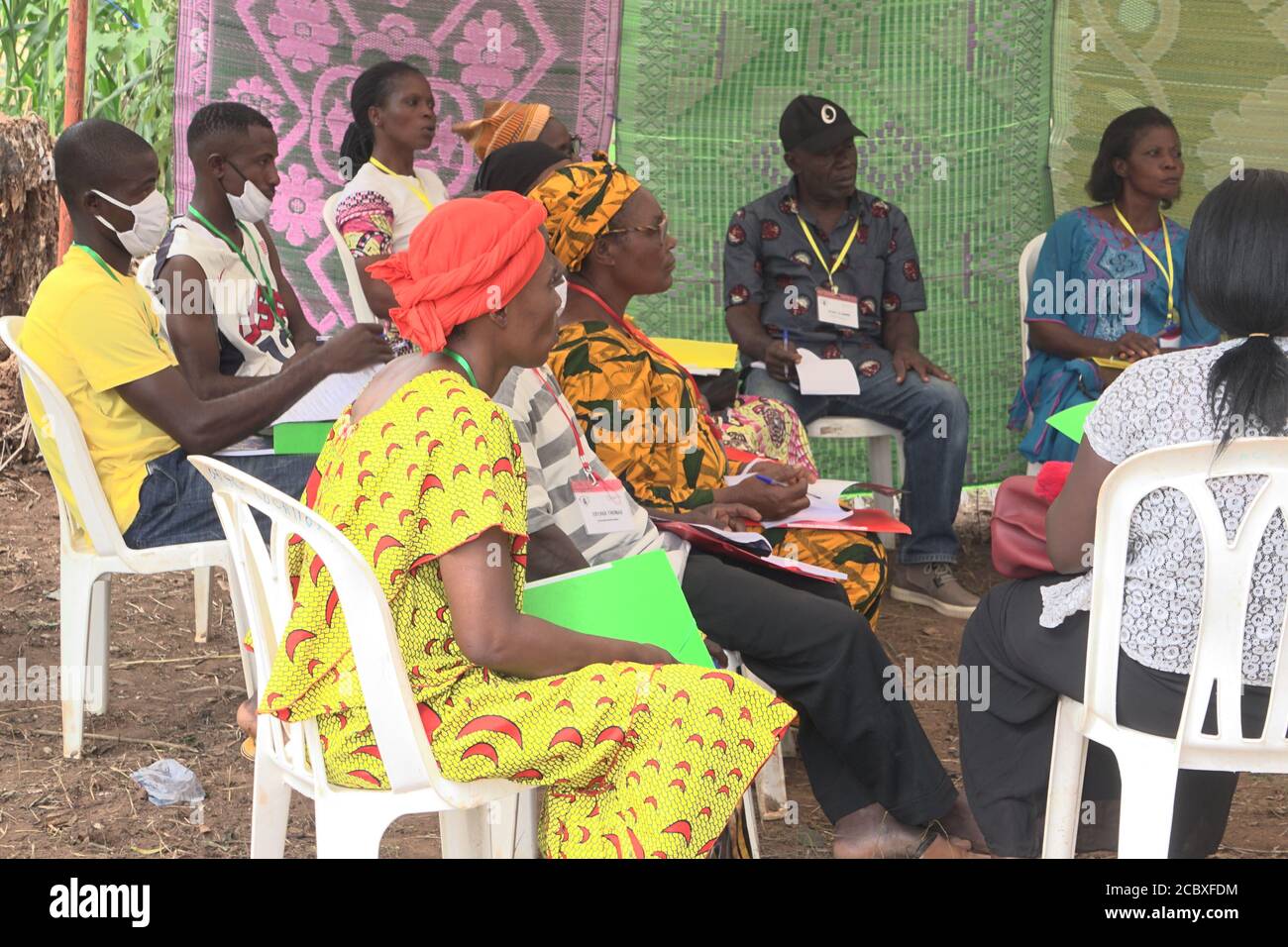Retail ivory store hi-res stock photography and images - Alamy