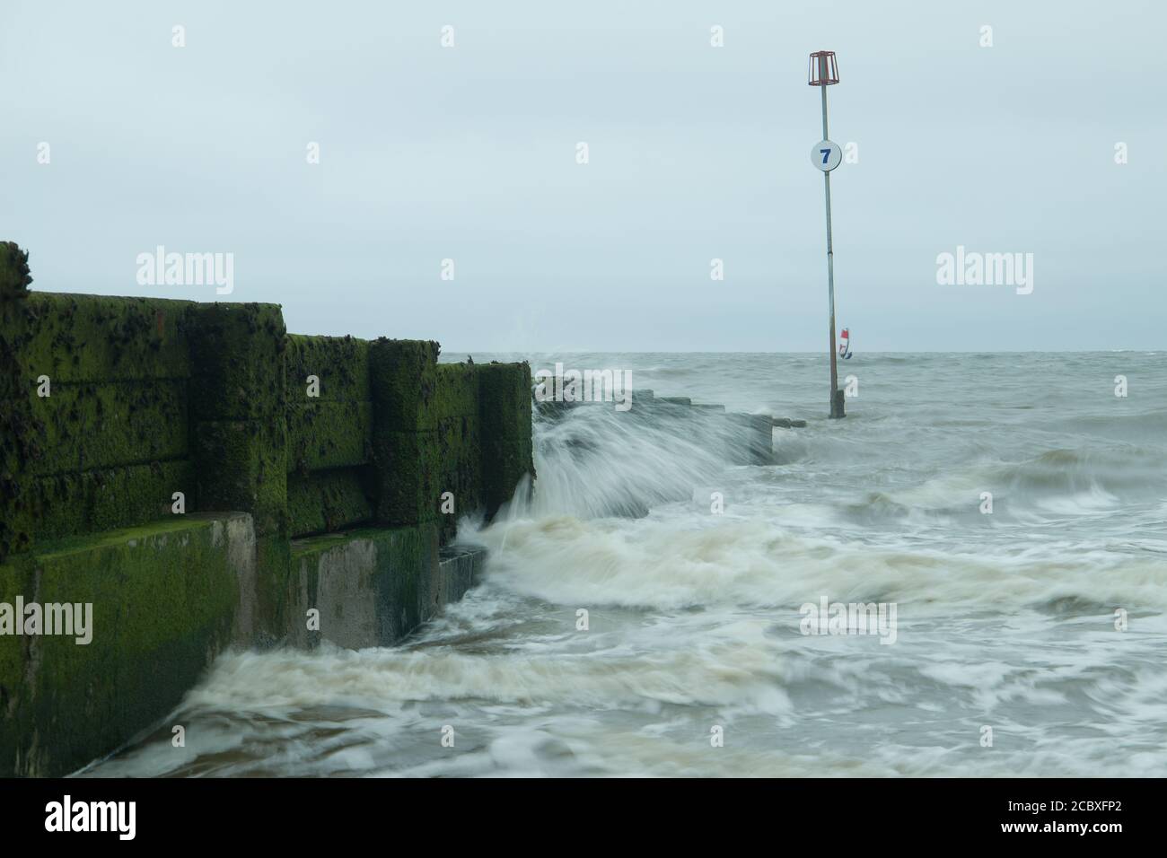 Groynes at hunstanton hi-res stock photography and images - Alamy