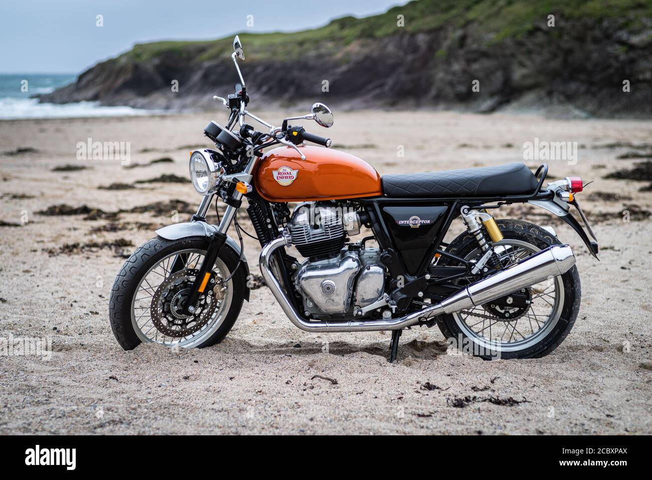 Royal enfield interceptor 650 bike hi-res stock photography and images ...