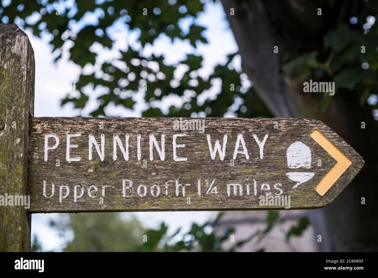 Official start of the pennine way hi-res stock photography and images ...