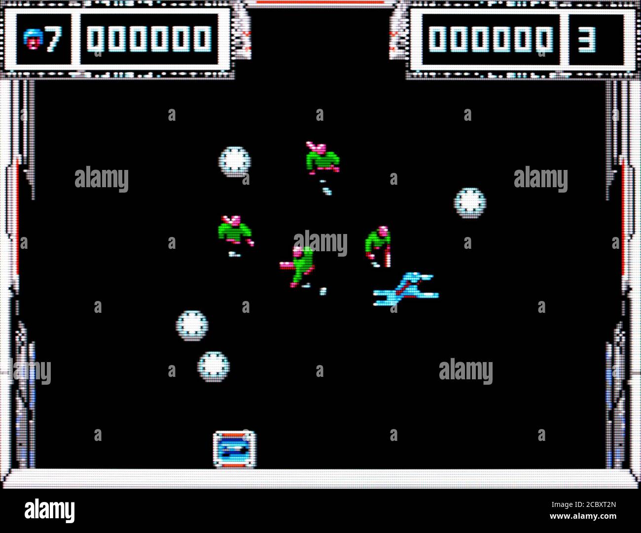 Smash master hi-res stock photography and images - Alamy