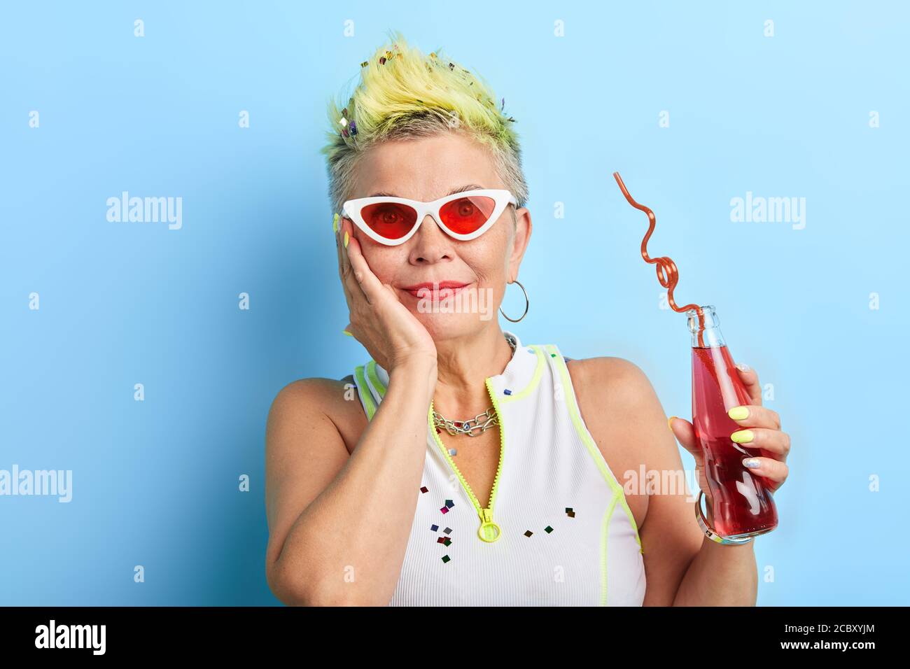 Lady mature party portrait hi-res stock photography and images - Alamy