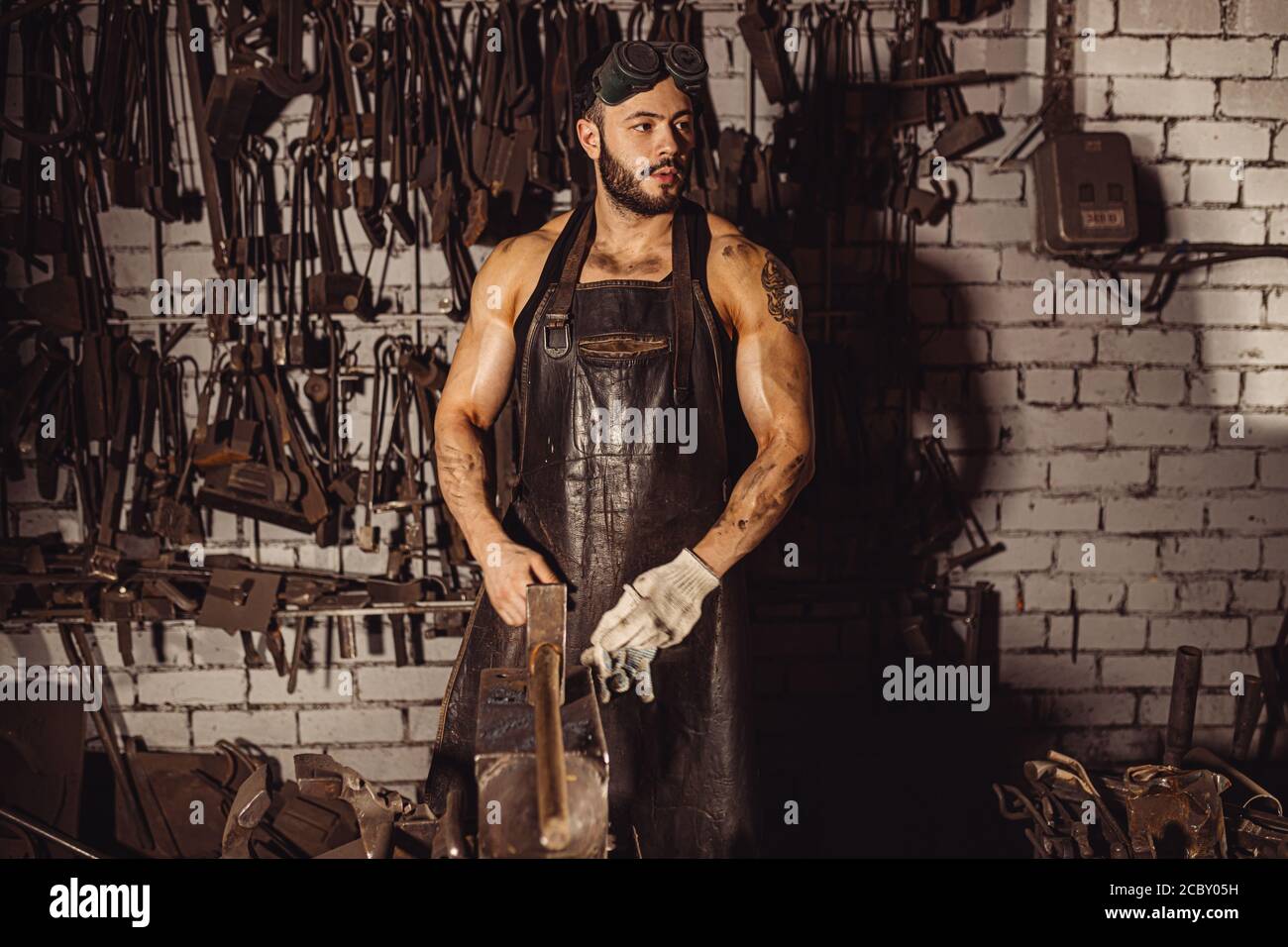 Skillful forging hi-res stock photography and images - Alamy