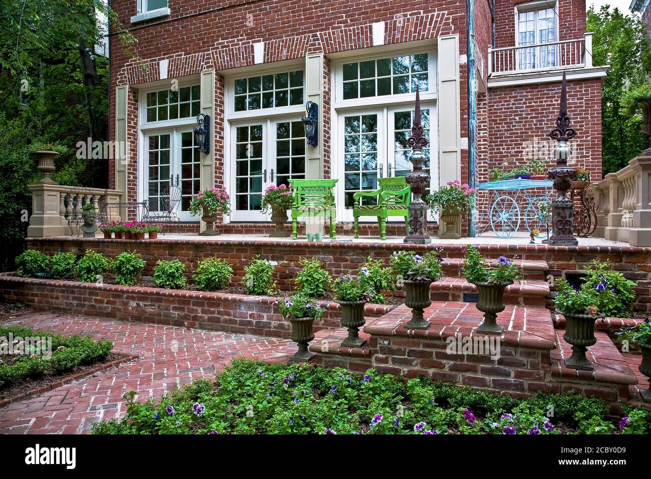 Deck design hi-res stock photography and images - Alamy