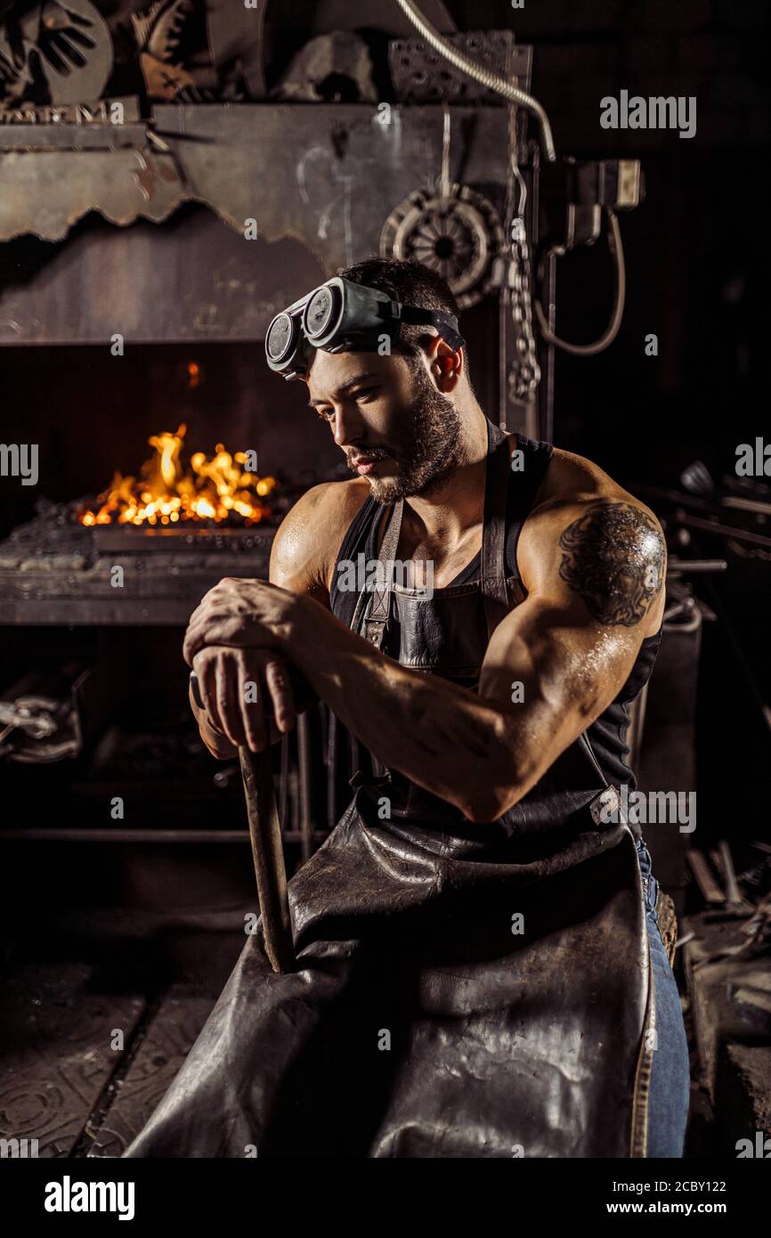 Iron bar hammer hi-res stock photography and images - Alamy